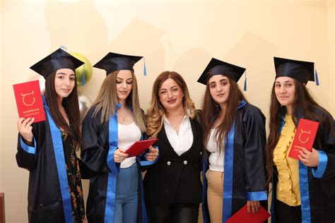 ნოემბერი 9 2022 კოლეჯი არსი