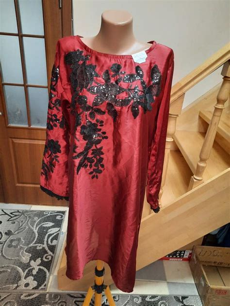 Туніка — ціна 80 грн у каталозі Туніки Купити жіночі речі за доступною ціною на Шафі Україна