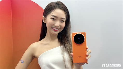滿分旗艦vivo X100系列台灣上市 X100 Pro「煦日橙」限量登場 史塔夫科技事務所