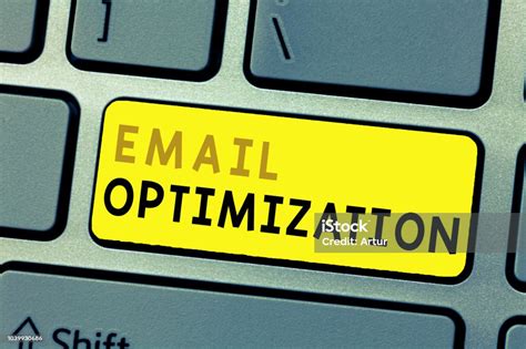 텍스트 로그인 이메일 최적화를 보여주는입니다 개념 사진 마케팅 캠페인의 효과 극대화 가상현실에 대한 스톡 사진 및 기타 이미지 가상현실 개발 개선 Istock