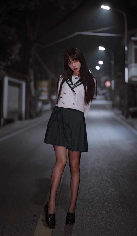 轩萧学姐 公路黑丝jk露出 57p 135mb 柚子肉