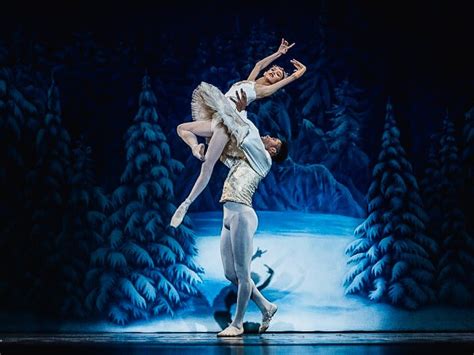 Thomas Armour Youth Ballet Receives National Accredidation Armour