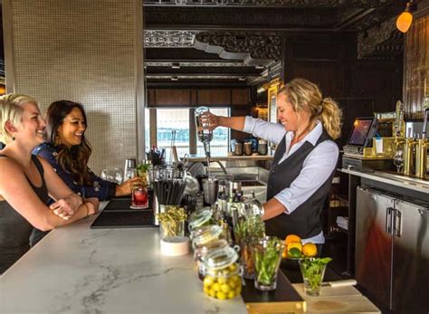 Smith Tower Observatory And Bar Rooftop Bar In Seattle The Rooftop Guide