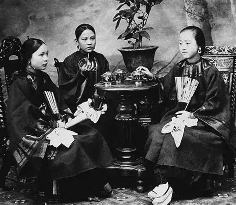 我國女人100年髮型變化只想說2006年發生了什麼 iFuun