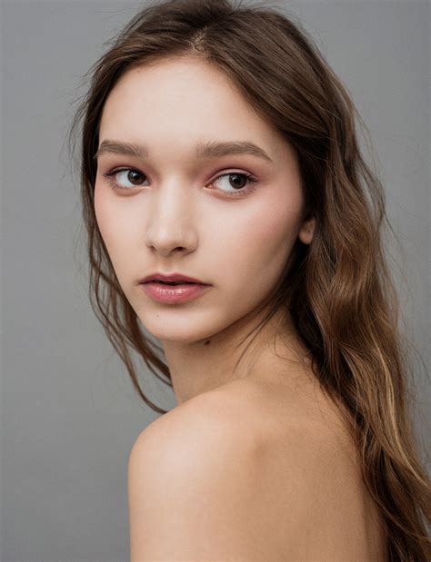 Anastasia Fe Quest Artists And Models