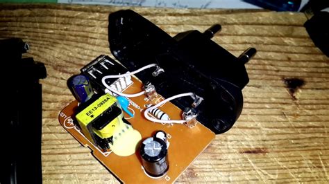 Чиним адаптер питания Tele2 Maxi - YouTube