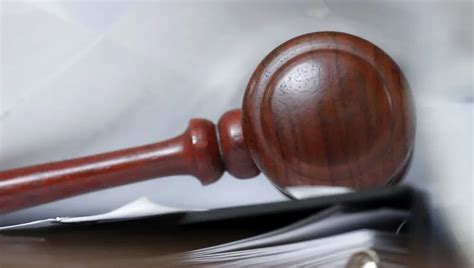 ВКС отложи делото по жалбата на ДПС Доган Фактор