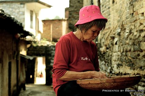 무료 이미지 남자 물 사람들 거리 국가 여름 휴가 남성 빨간 니콘 맑은 50mm 신전 중국