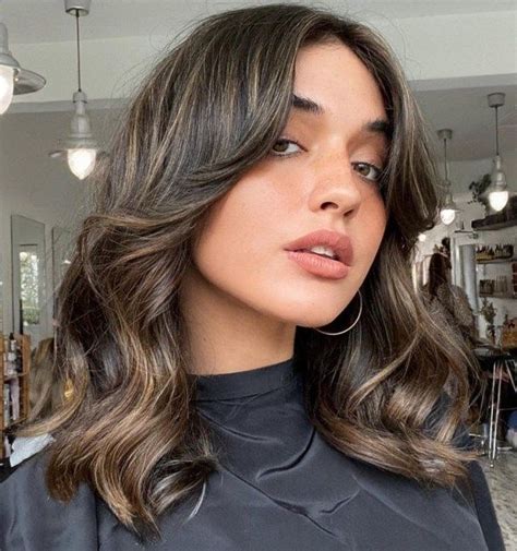 Best 11 Wavy Hair Curtain Bangs Hairstyles Taper Haircuts