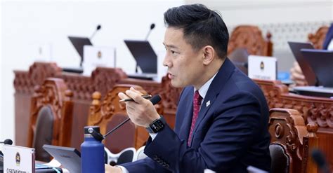 О Батнайрамдал Бакалаврын түвшинд суралцагчдад тэтгэлэг магистр докторын сургалтад зээл