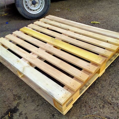 Jual Palet Kayu Ukuran 120x100x15cm Kondisi Siap Pakai 80x110cm
