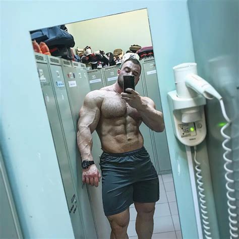 Muscle Lover Russian Super Heavyweight Bodybuilder Alexey Kuznetsov
