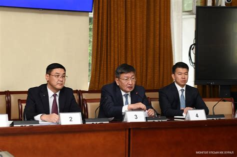 Төрийн далбааг байнга мандуулах газар байршлыг Ерөнхийлөгч тогтооно