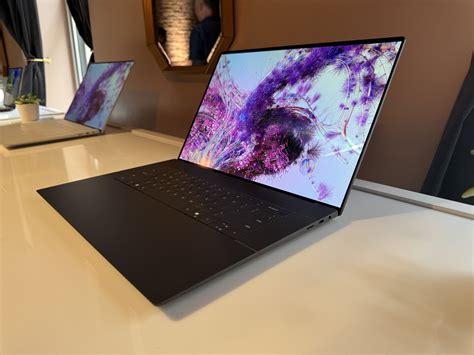 CES I Fiddled With The New Dell XPS Laptops Here S Why They Re Polarizing Mashable
