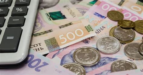 Дострокова пенсія для багатодітних батьків в Україні скільки стажу потрібно Телеграф