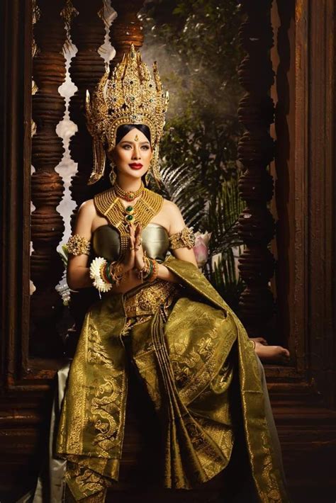 អប្សរាស្រីសួគ៌ 🇰🇭 Khmercivilization Khmertraditionalclothes ในปี 2024