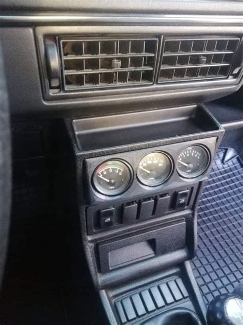 Стойки за уреди за автомобили гр Балчик • Olx Bg