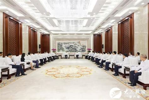 山东省政府与中国移动签署合作备忘录 林武周乃翔会见杨杰并见证签约杨杰山东省签约新浪新闻