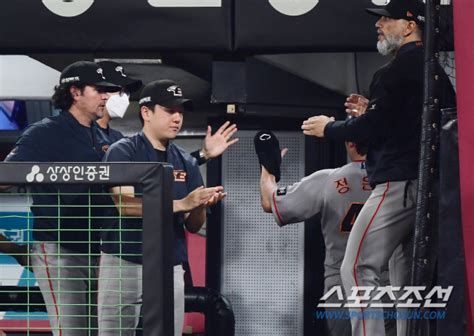 우리한테 왜 그러는 거야 꼴찌 한화에 발목잡힌 Kia 4연패 6위 Nc와 25경기차 네이트 스포츠