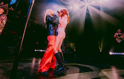 Watch Lorde Join Muna To Perform ‘silk Chiffon In New York