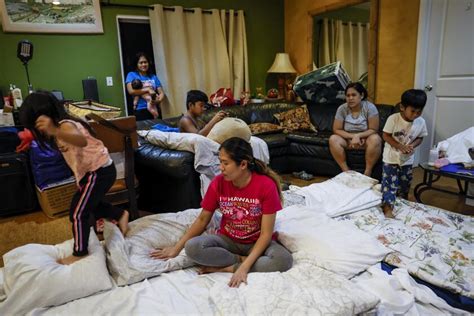 After Maui Fire Some Hawaiians Are Out Of Aloha For Tourists Los