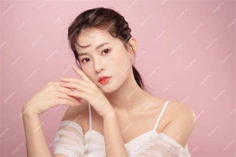 Premium Photo Skin Care Beauty And Cosmetics Product Model Womans Face Testing Cosmetics Faces