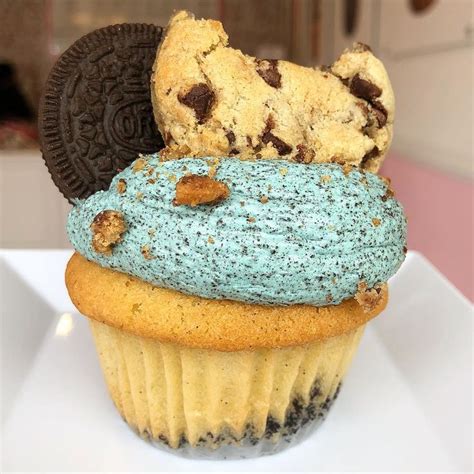 545k Followers 1311 Following 2250 Posts See Instagram Photos