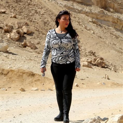 الدكتوره الفنانه امل ابراهيم Daml Ebrahim Youtube