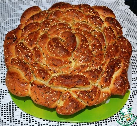 Турецкий чесночный хлеб "Роза" с базиликом – кулинарный рецепт