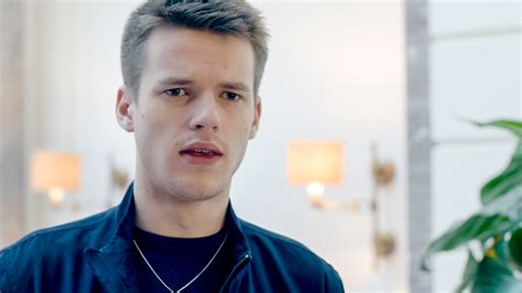 Lanceert Yanni Bourguignon Binnenkort Een Eerste Single Show24