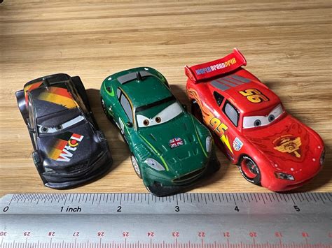 Mattel Disney Pixar Cars 2 Nigel Gearsley 20