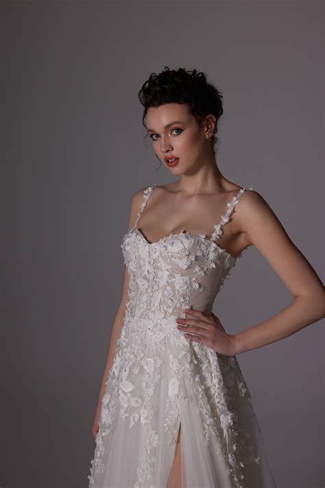 Karmen Model Nurcan Ege