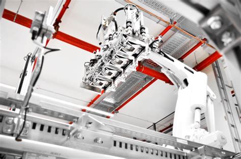 Palletizing Lösungen Robotics Lanfer Automation