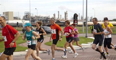 Pascal Van Troost Met Een Paar Uur Slaap Naar Overwinning Chemieloop Sport In Zeeland Pzc Nl
