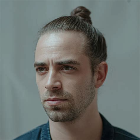 Try Man Bun Hairstyle Online Free With Hairstyle Ai