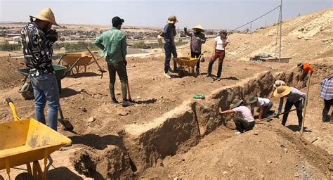 صور دهوك تبدأ بموسم تنقيب آثاري جديد شفق نيوز