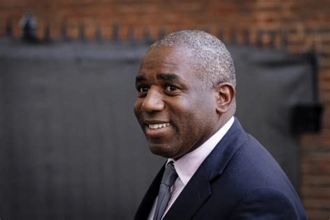 Велика Британија ги обновува дипломатските односи со Сирија