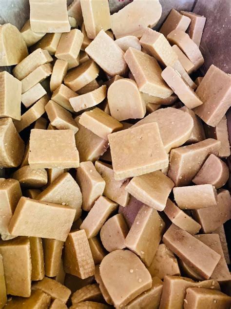 ӨМНӨГОВЬ ЗАРЫН НЭГДСЭН ГРУПП Ямааны хатуу зөөлөн бор ааруул сүүн ааруул шинээр ирлээ Жаал