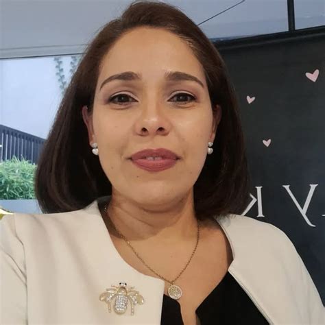 Natalia Robles F Cuidado De La Piel Y Maquillaje • Mary Kay
