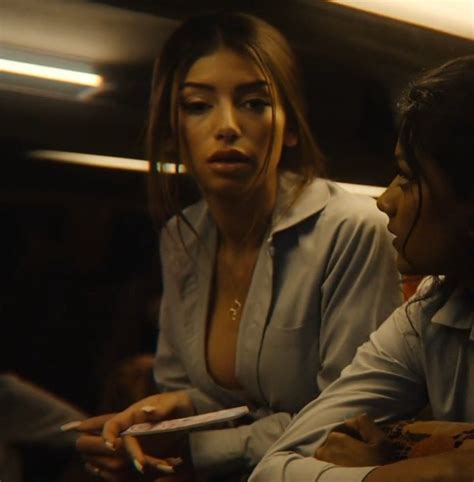 Mimi Keene Sex Education Sex Ed Iconic Tv Characters