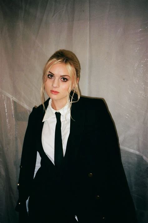 Sarah Cothran The Queen Of Song Covers • Music Daily