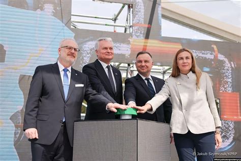 Пойманы без якорей Российские угрозы для подводной инфраструктуры на Балтике и энергосистемы ЕС