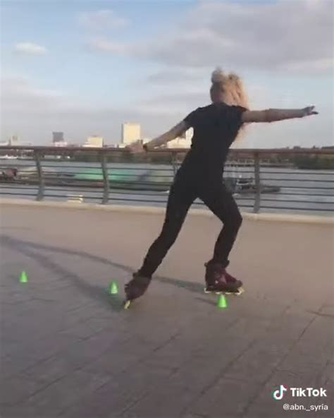 افضل بنت تلعب سكيت في العالم Youtube