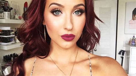 Glamour Unleashed Learn Beauty Tips From The 10 Best Makeup Artists On