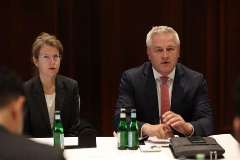 Германы бизнес эрхлэгчид уул уурхайн бүтээгдэхүүнд нэмүү өртөг шингээх болон хөрөнгө оруулалтын