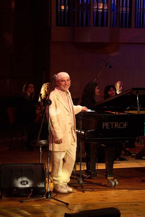 Митко Щерев ще пише музиката за новия филм за лагера „Слънчев бряг“ Интервю с композитора