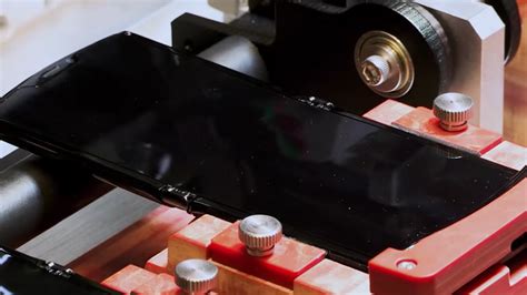 Motorola Disputes Razr Durability Concerns Pcmag