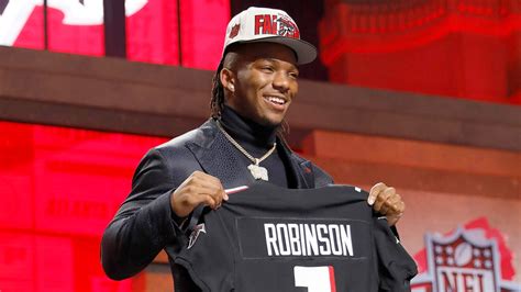 2023 Nfl Draft Bijan Robinson To Falcons At No 8 Jets Taking Will
