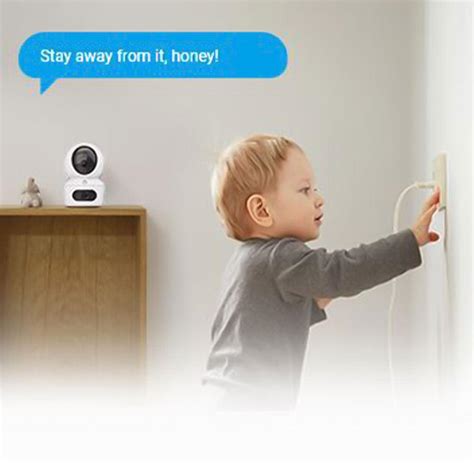 Ezviz Cs H7c R100 8g44wf Dual Lens Indoor Security Camera