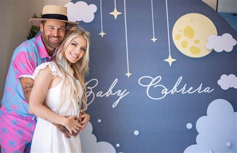 Alexa Bliss Pregnant See Her Pregnancy Photos